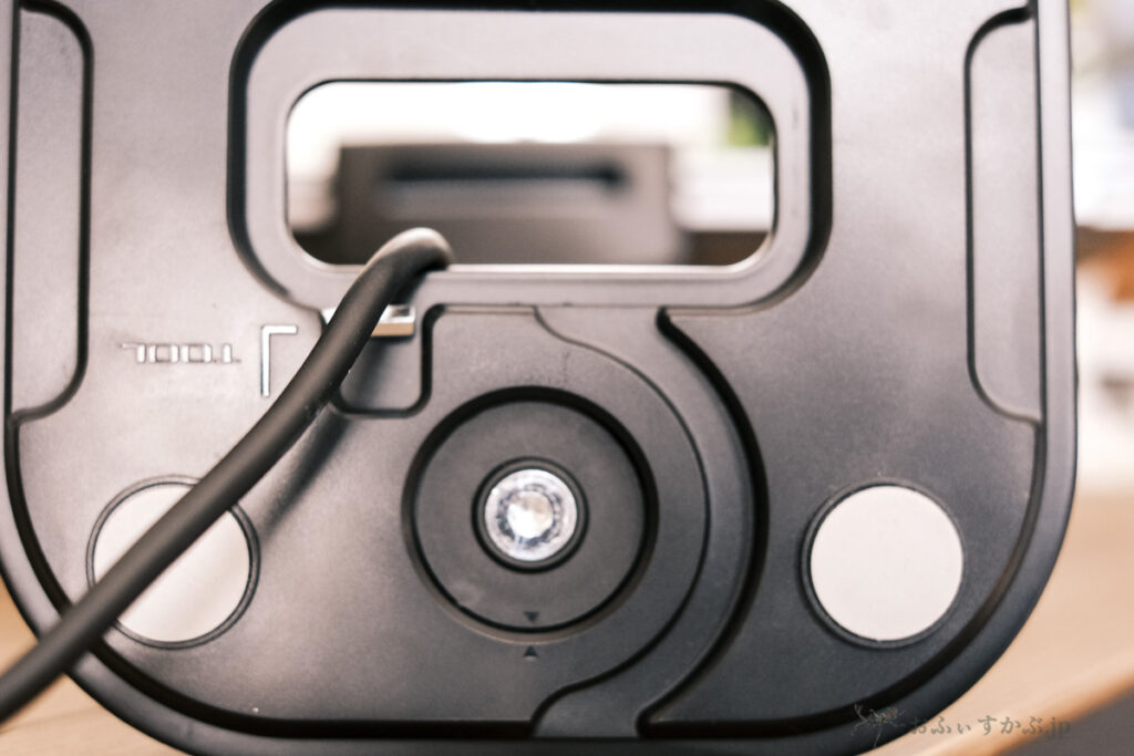 [かぶ] サンワサプライ モバイルモニター用伸縮アームスタンド PDA-STN69BKレビュー。