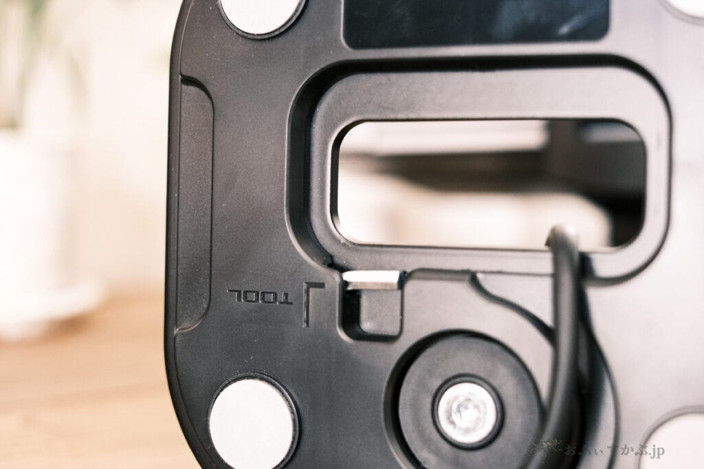 [かぶ] サンワサプライ モバイルモニター用伸縮アームスタンド PDA-STN69BKレビュー。